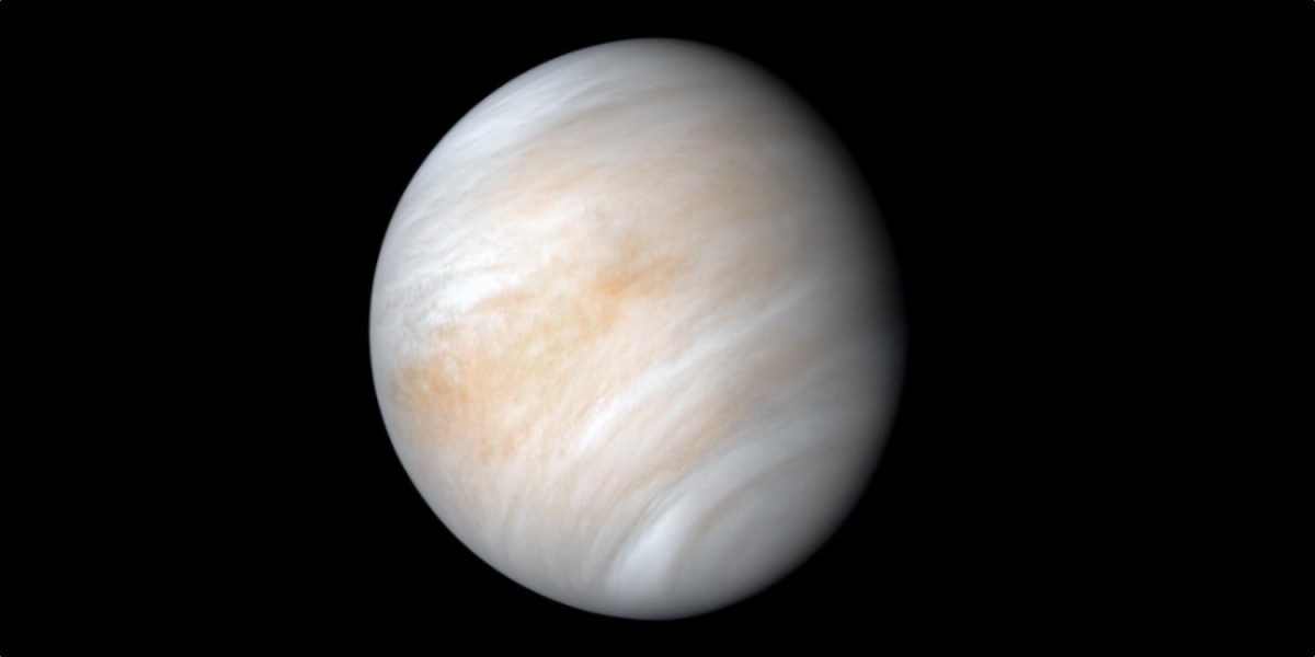 Life on Venus? Scientists haven't ruled it out with atmospheric ...
