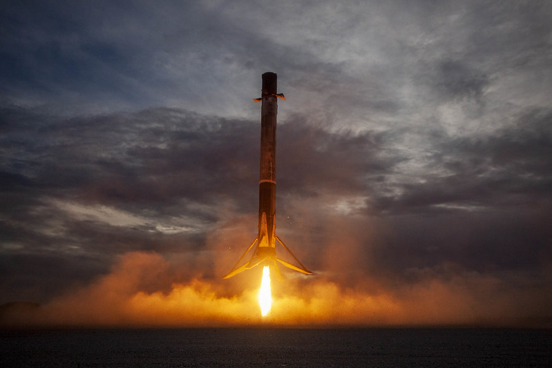 RTLS: How SpaceX returns Falcon 9 rocket boosters to land