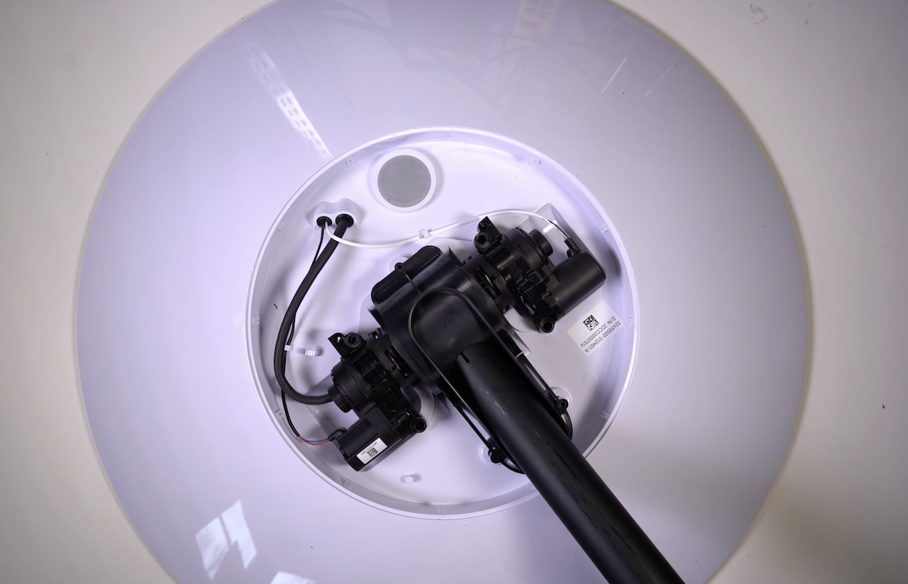 Teardown of Starlink user terminal gives a detailed look at complex ...