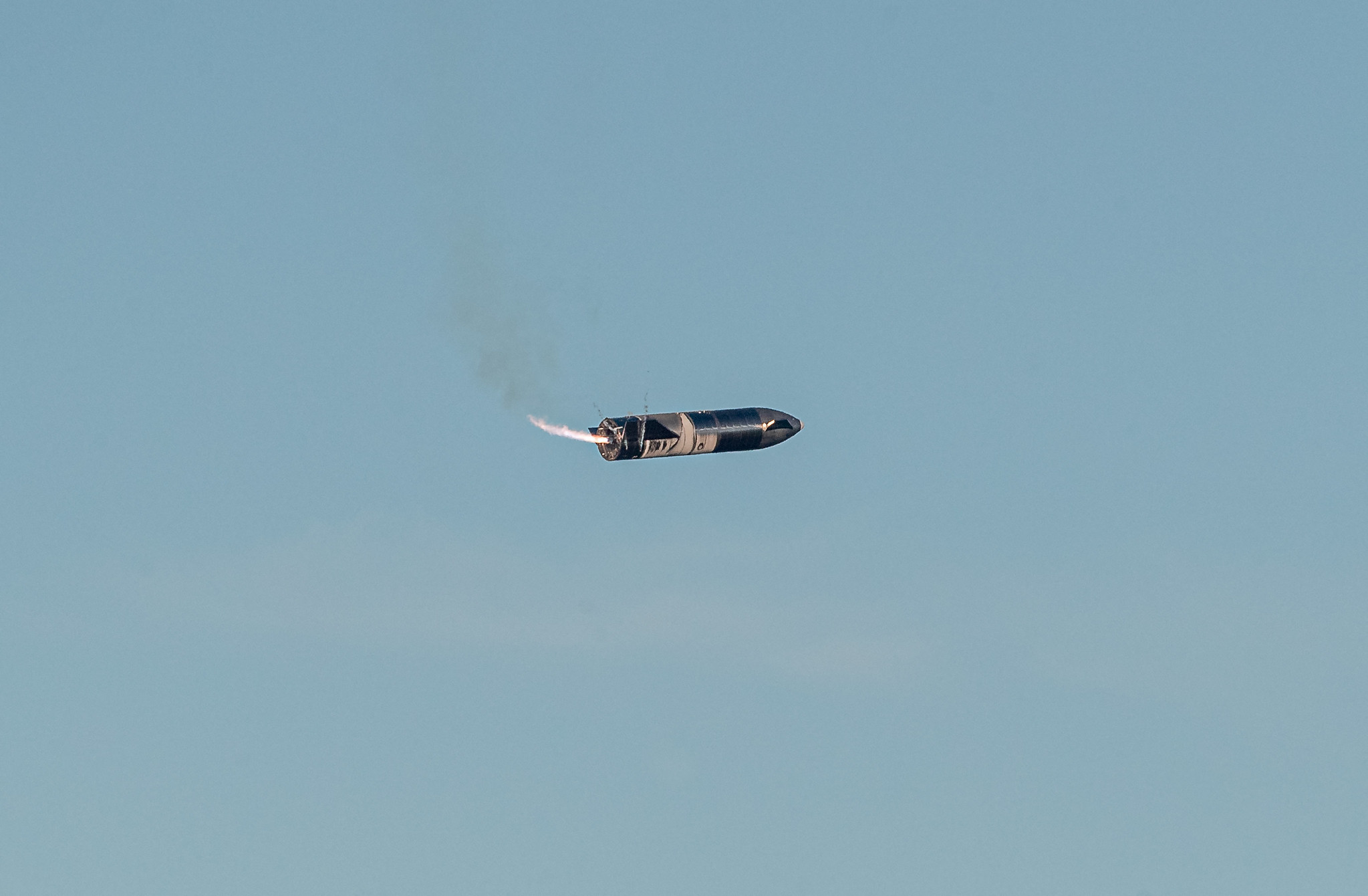 SpaceX shares up-close photos from Starship SN8 high-altitude flight ...