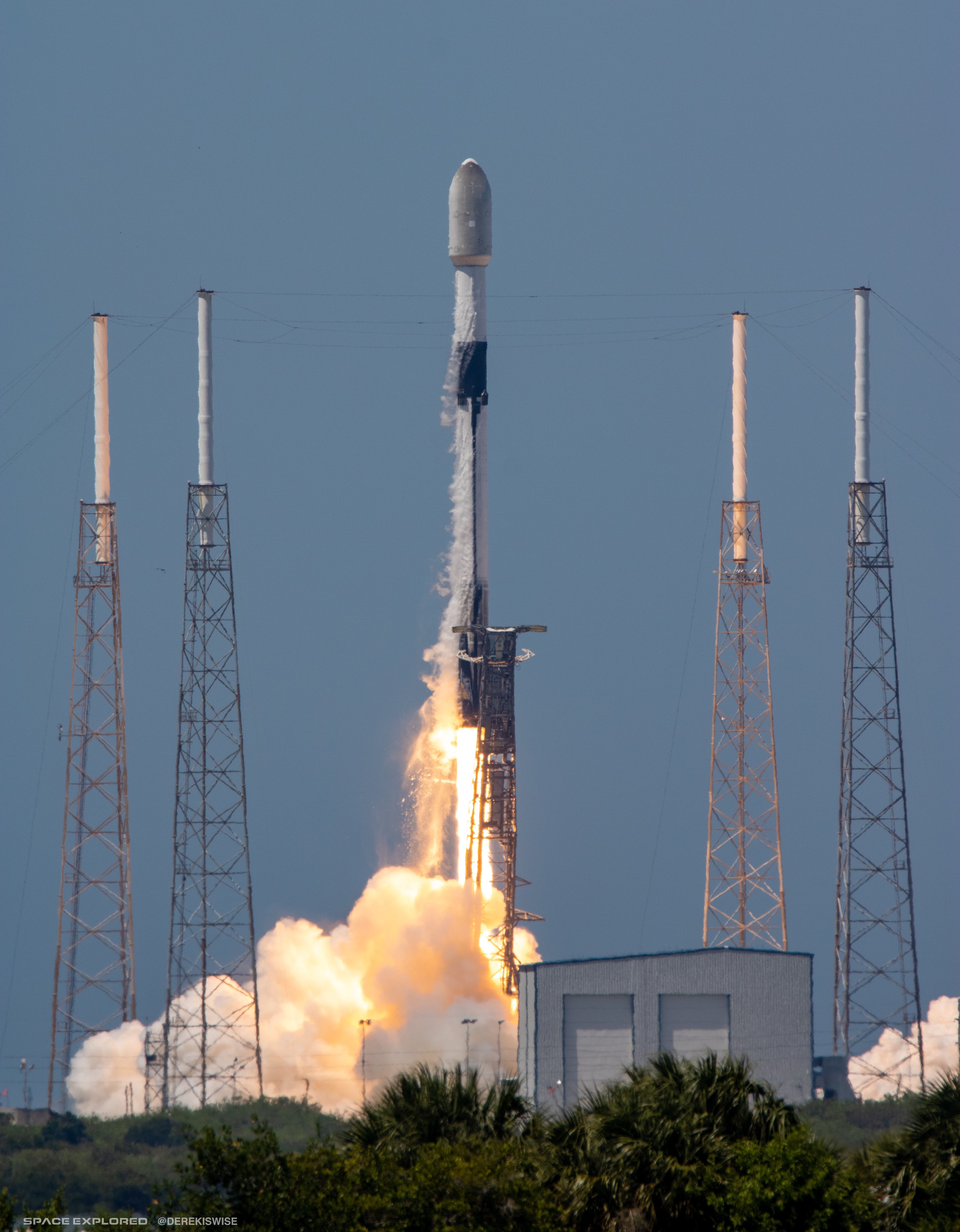 SpaceX's 100th consecutive launch in photos - Space Explored