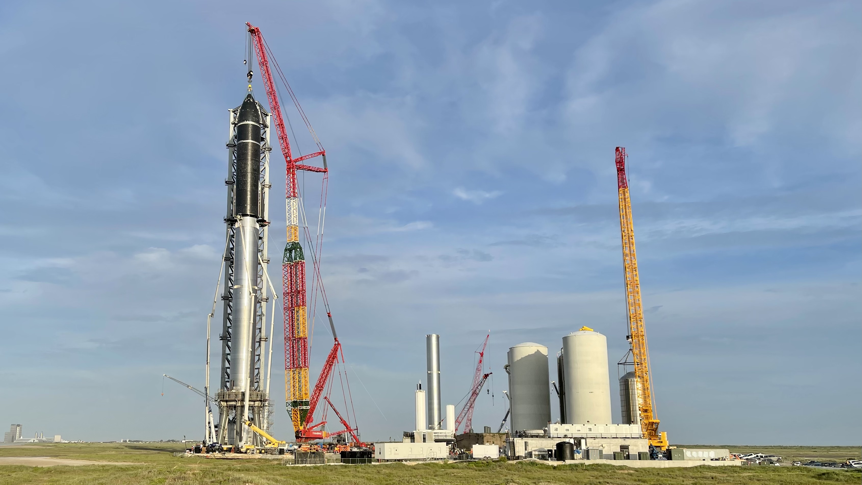 Starship: SpaceX's fully-reusable Mars rocket being developed in Texas