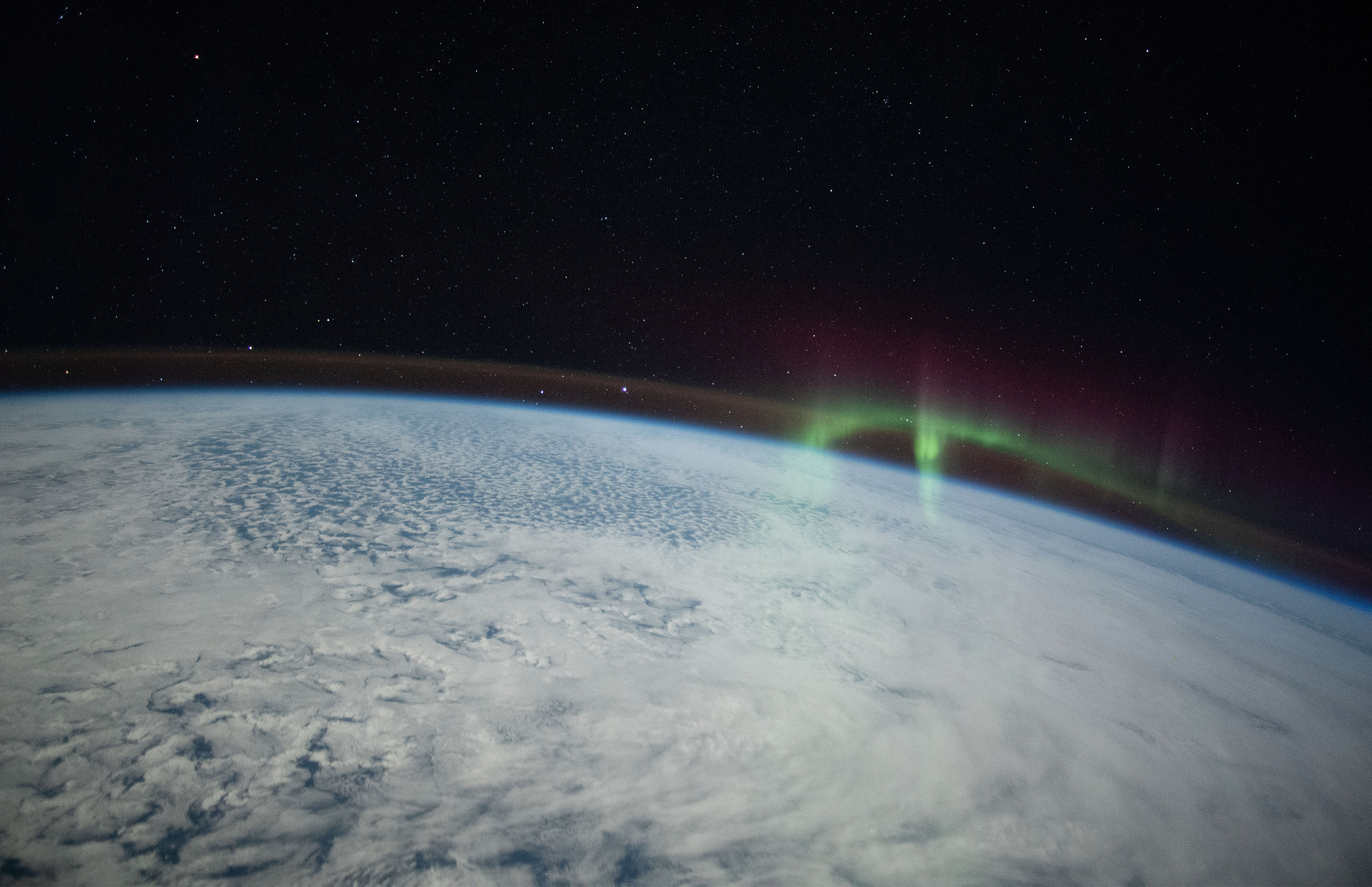 The best space themed wallpapers to show off your new MacBook Pro’s XDR ...