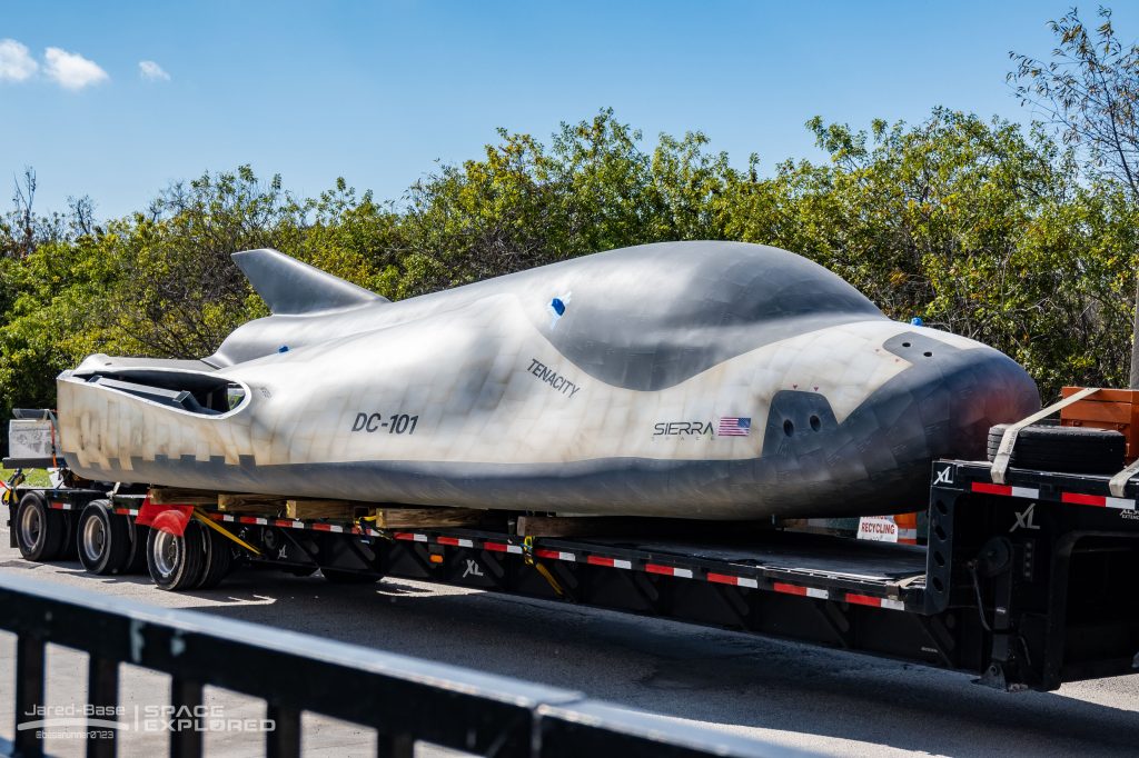 Dream Chaser model arrives at KSC Visitor Complex - Space Explored
