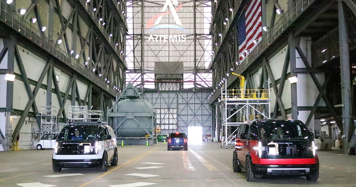 NASA tests Canoo Astronaut transport vehicles at KSC