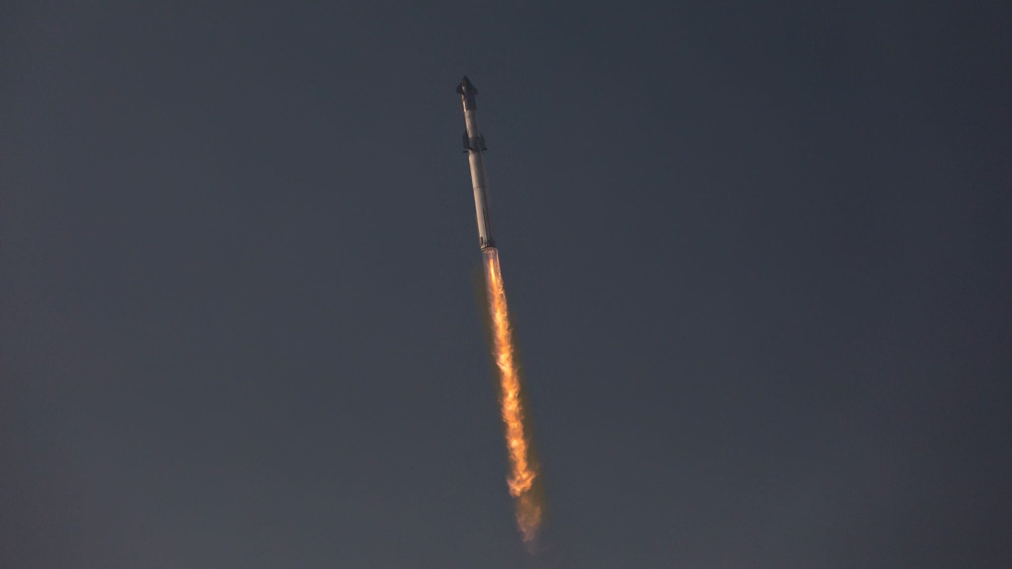 Blue Origin wins Lunar lander contract for Artemis 5 mission