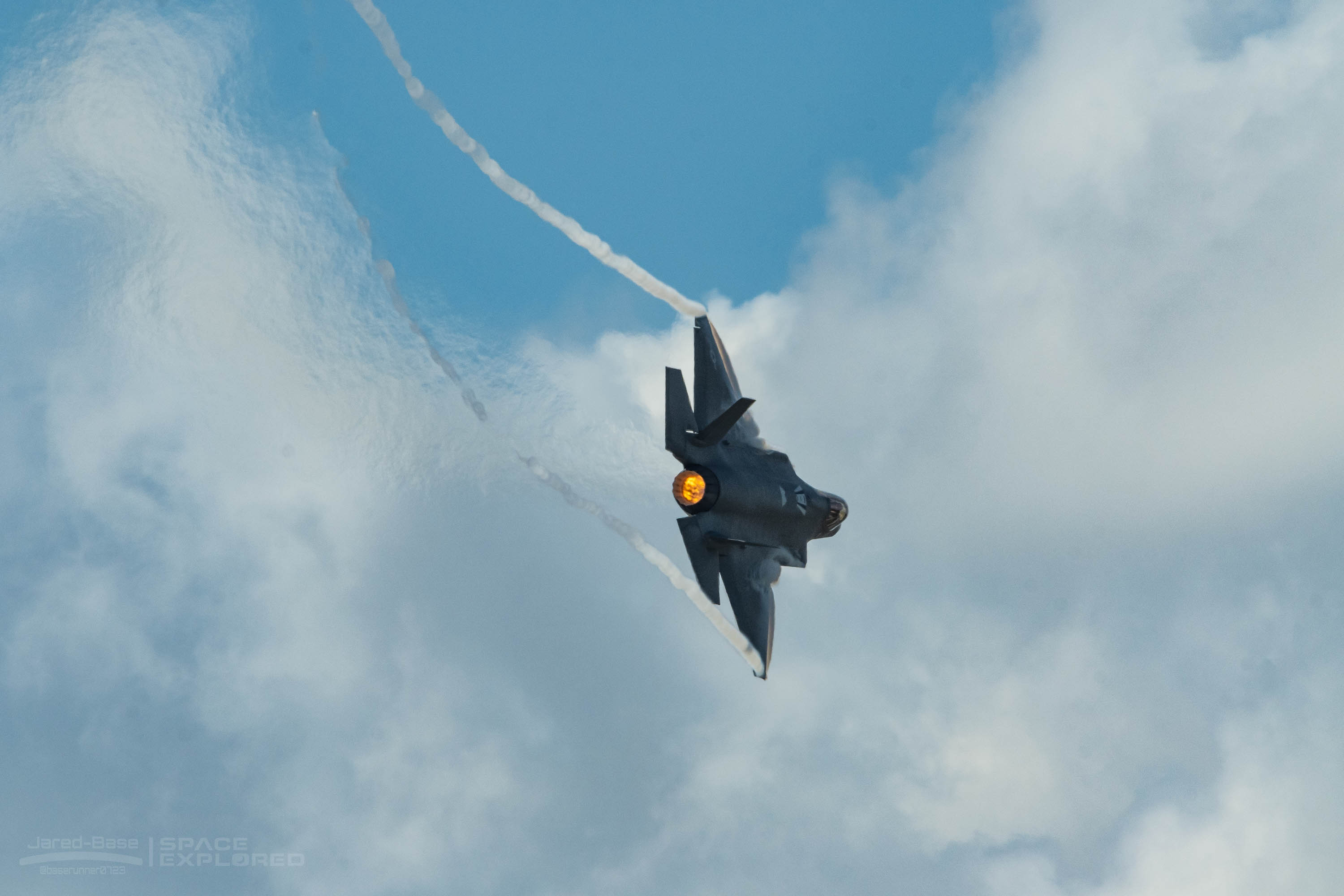 Blue Angels, F-35s, & more at Sun 'n Fun Fly-in