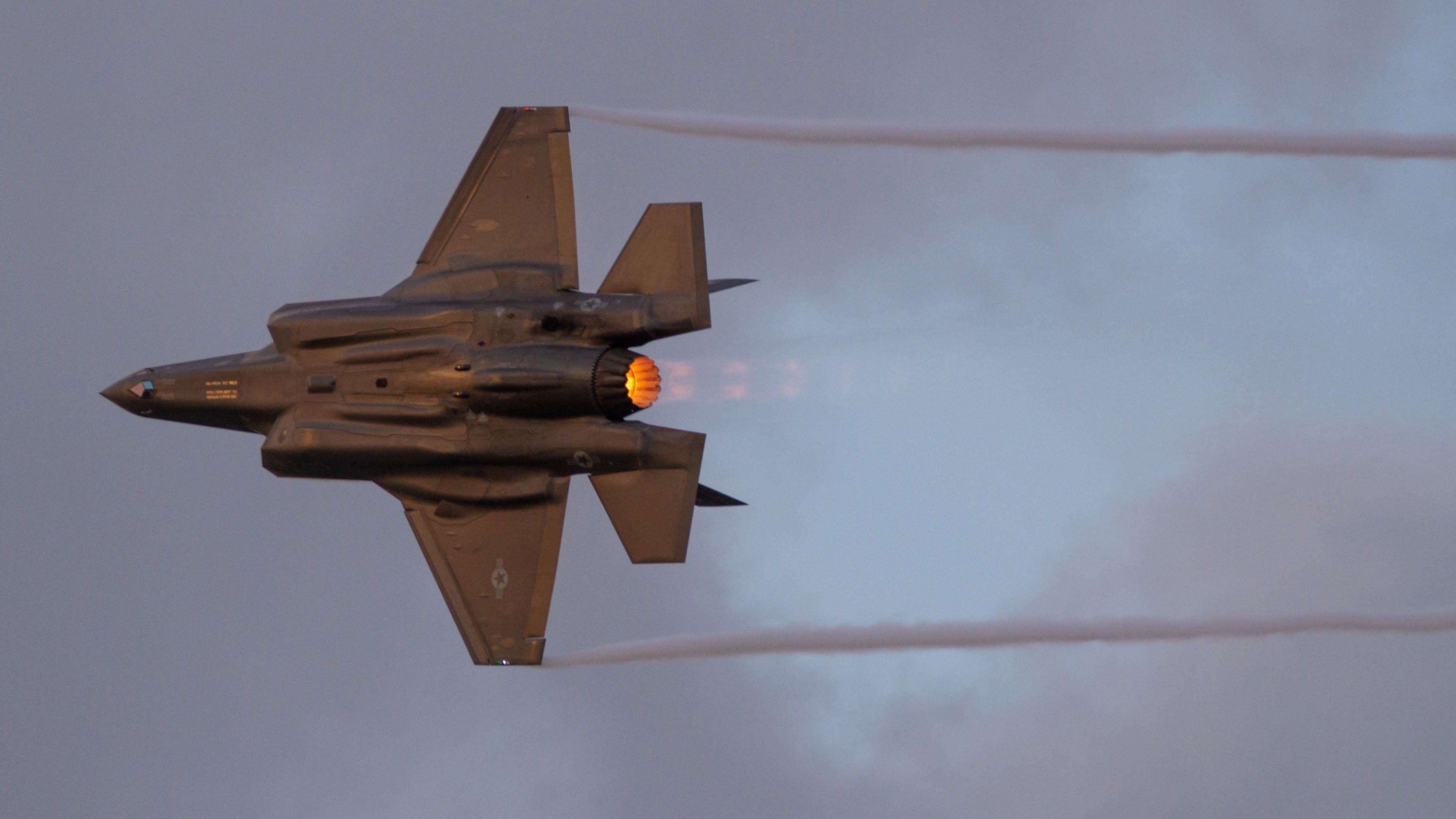 Blue Angels, F-35s, & more at Sun 'n Fun Fly-in