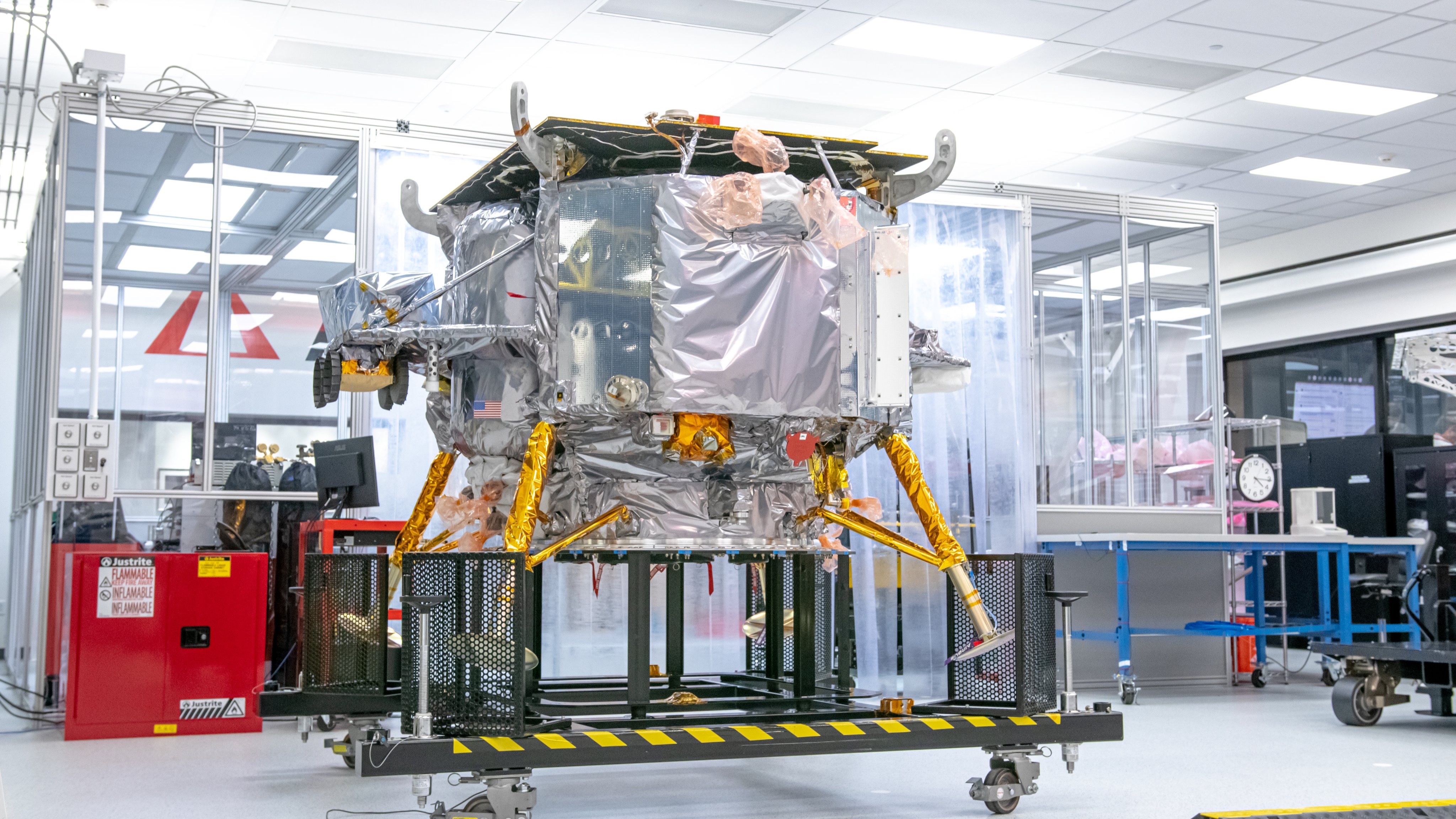 Astrobotic's Peregrine lunar lander departs for Florida ahead of ...