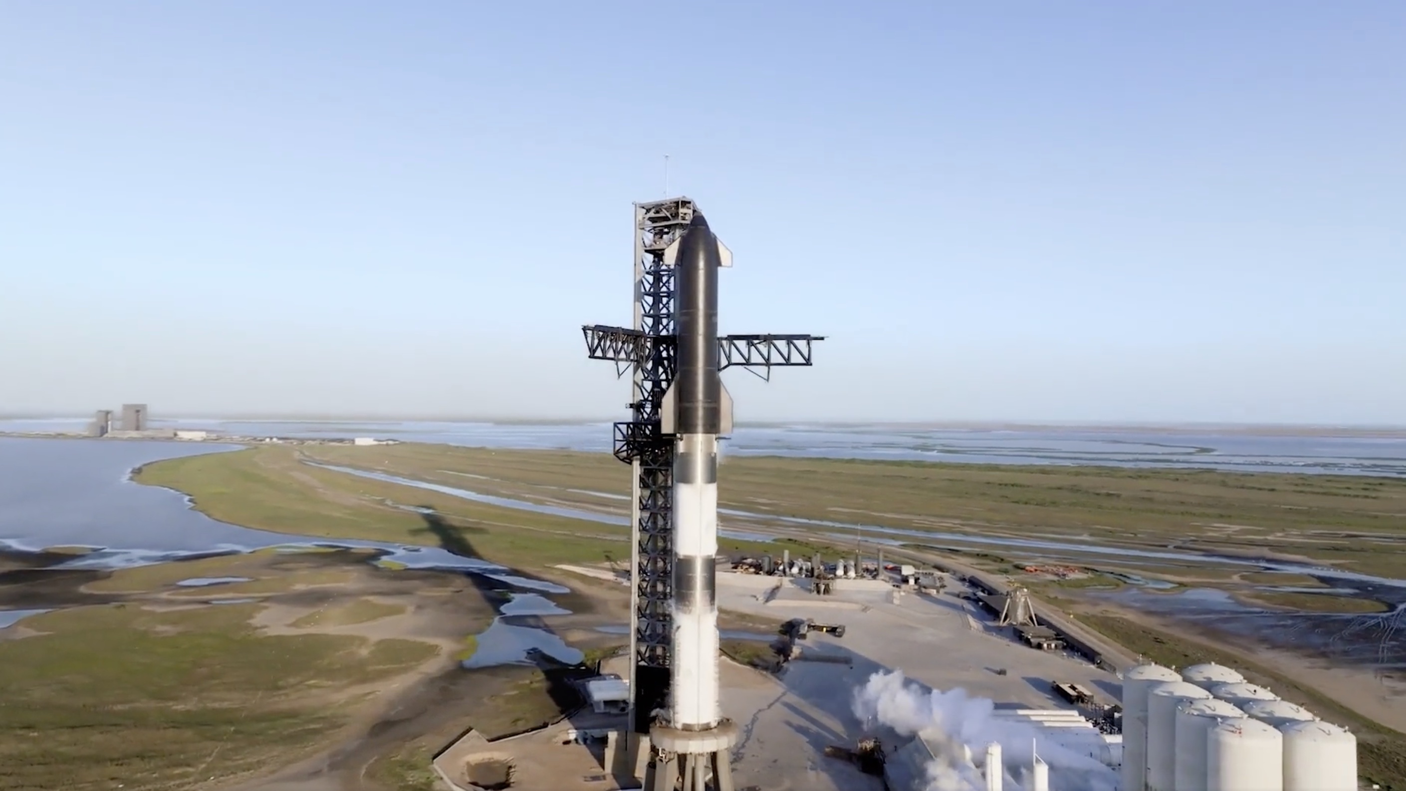 Starship Flight 3 could include an important test for Artemis success