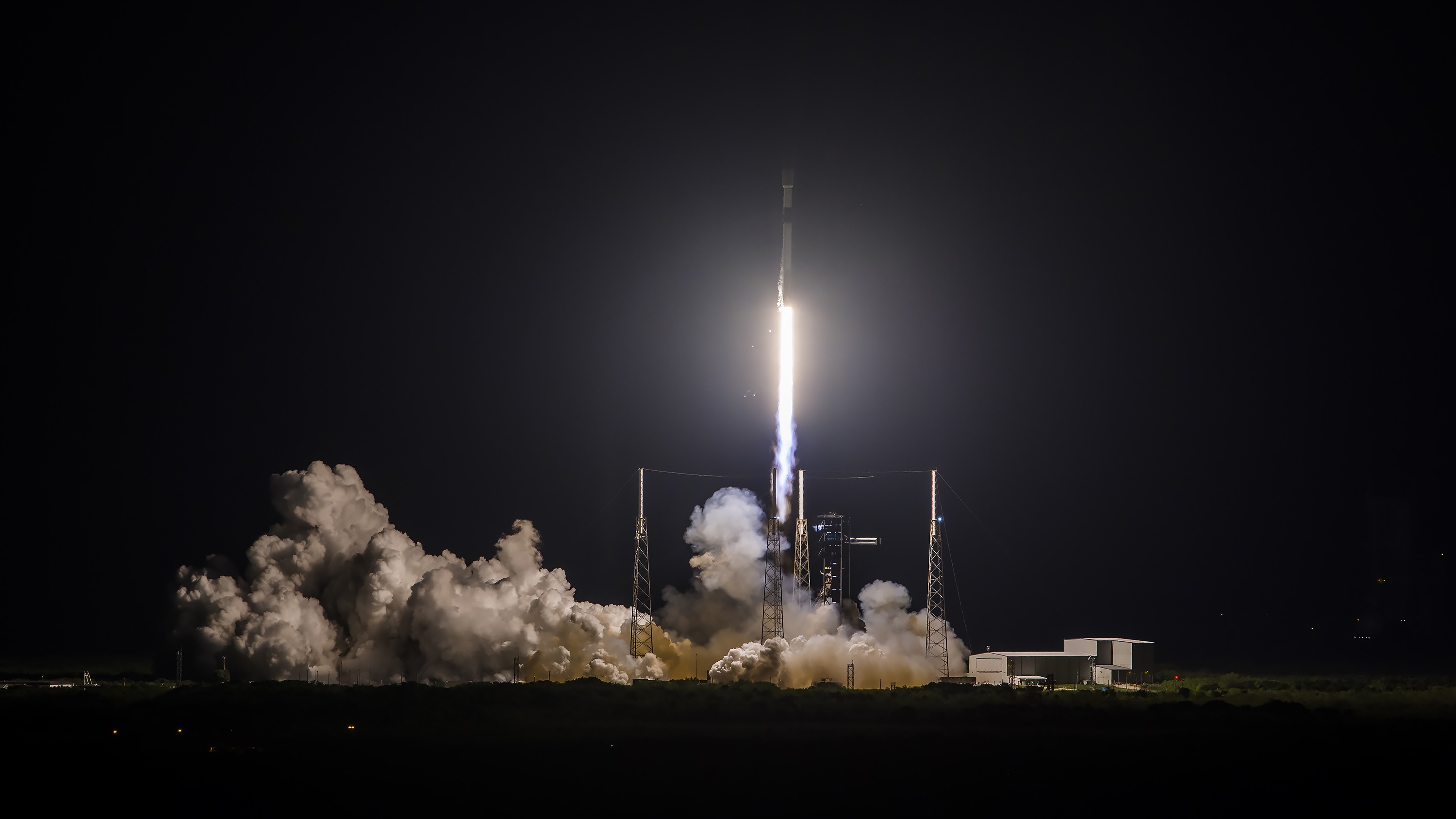 SpaceX launches the first Falcon booster 20 times